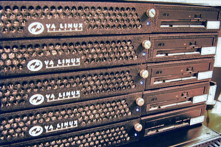 Five Reasons to use Debian as a Server - pontikis.net